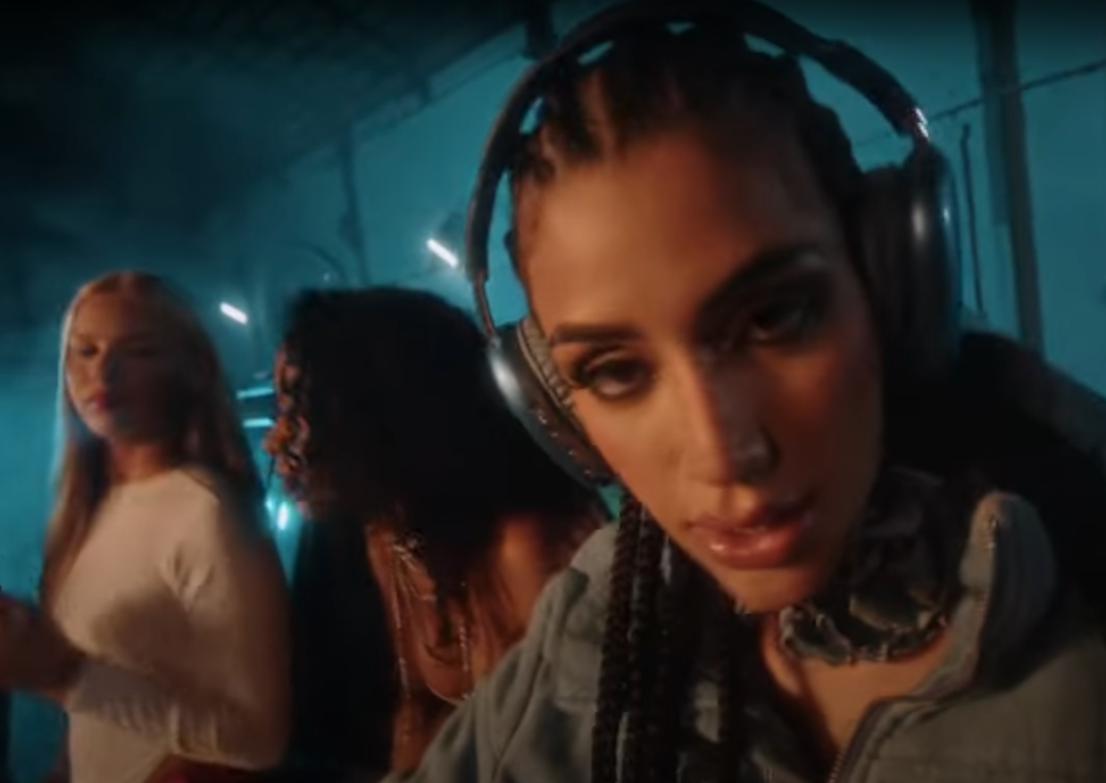 Rapper Azzy: Lança o som VIP mostrando a força feminina no rap - Rap no ...